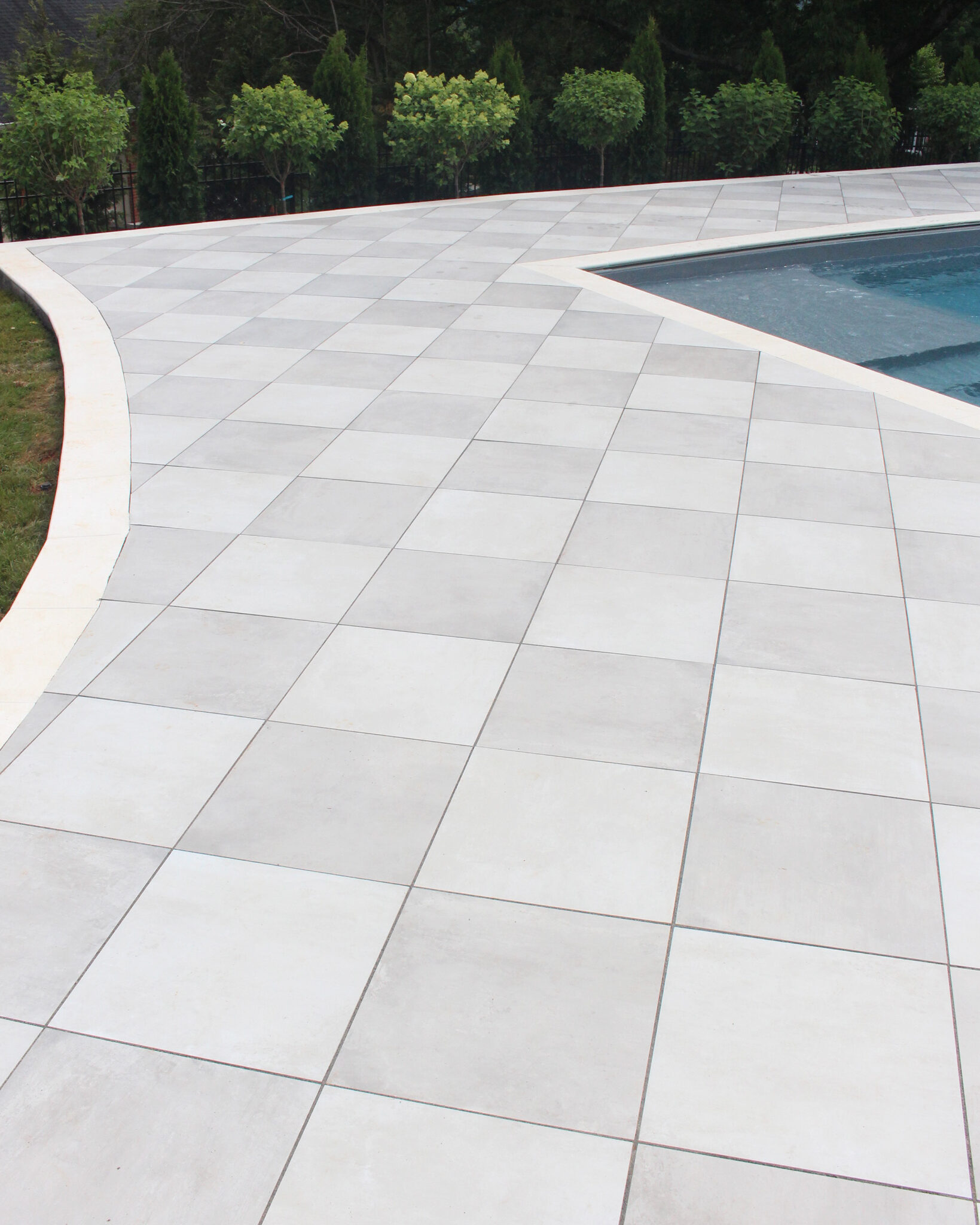 Diamond Pavers: The Perfect Exterior Flooring Option